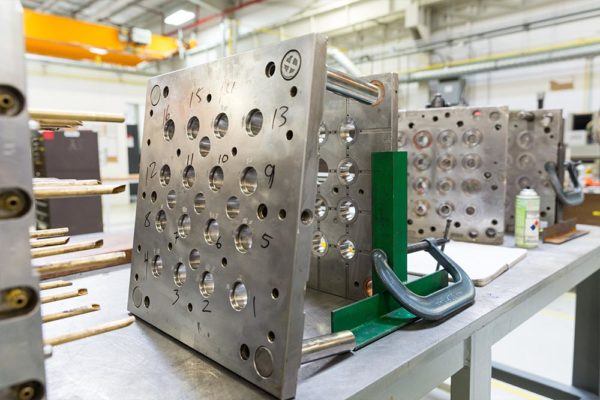 Photo Gallery of Our Manufacturing Process | Hunter Custom Manufacturing